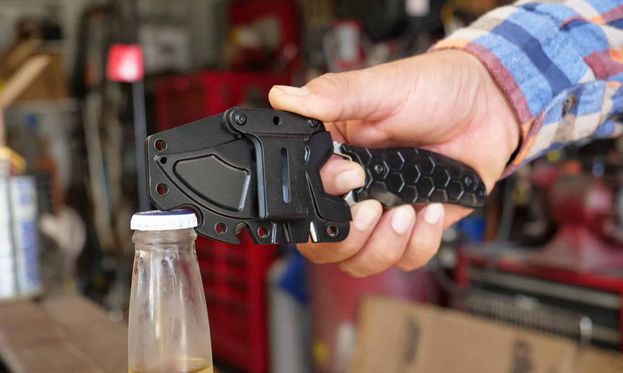 Camillus Comb Black Fixed Blade Knife | Camillus